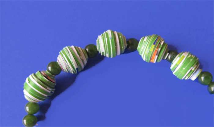 How To Make Round Beads From Rolled Up Strips Of Paper